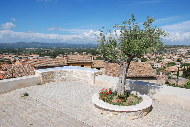 Lançon en images: Mairie Lançon Provence